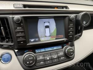 Balts Toyota RAV4 2016 Rīga, ar dzinēja tilpumu 2.50 L un nobraukumu 169 tūkst. km par 17950 €, foto 15 vietnē AUTOMOTO.COM.LV