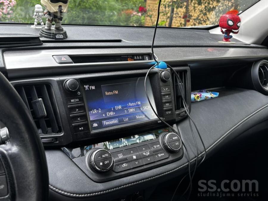 Balts Toyota RAV4 2016 Ogre, ar dzinēja tilpumu 2.00 L un nobraukumu 157 tūkst. km par 13900 €, foto 10 vietnē AUTOMOTO.COM.LV