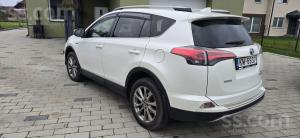 Balts Toyota RAV4 2016 Rīga, ar dzinēja tilpumu 2.50 L un nobraukumu 135 tūkst. km par 16500 €, foto 3 vietnē AUTOMOTO.COM.LV