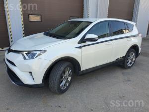 Balts Toyota RAV4 2016 Rīga, ar dzinēja tilpumu 2.00 L un nobraukumu 279 tūkst. km par 13100 €, foto 5 vietnē AUTOMOTO.COM.LV