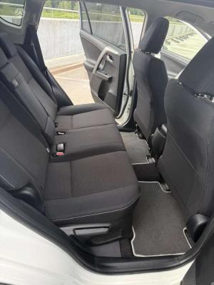 White Toyota RAV4 2016 in Vilnius, with an engine capacity of 2.49 L and mileage of 107 thousand km for 21100 €, photo 12 on AUTOMOTO.COM.LV