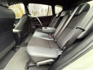 White Toyota RAV4 2016 in Riga, with an engine capacity of 2.00 L and mileage of 0 thousand km for 11690 €, photo 15 on AUTOMOTO.COM.LV