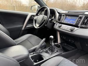 White Toyota RAV4 2016 in Riga, with an engine capacity of 2.00 L and mileage of 0 thousand km for 11690 €, photo 24 on AUTOMOTO.COM.LV