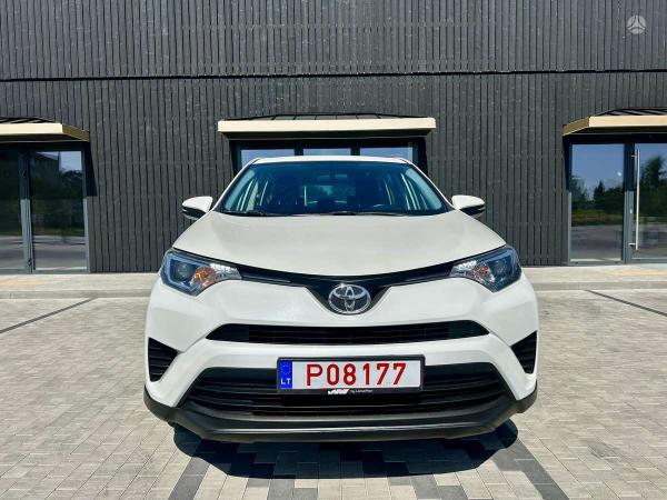 Balts Toyota RAV4 2016 Šauļi, ar dzinēja tilpumu 2.00 L un nobraukumu 191 tūkst. km par 11950 €, foto 2 vietnē AUTOMOTO.COM.LV