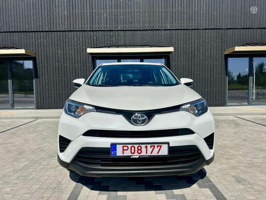 Balts Toyota RAV4 2016 Šauļi, ar dzinēja tilpumu 2.00 L un nobraukumu 191 tūkst. km par 11950 €, foto 3 vietnē AUTOMOTO.COM.LV