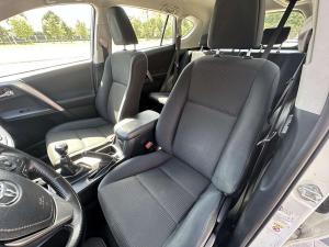 Balts Toyota RAV4 2016 Šauļi, ar dzinēja tilpumu 2.00 L un nobraukumu 191 tūkst. km par 11950 €, foto 21 vietnē AUTOMOTO.COM.LV
