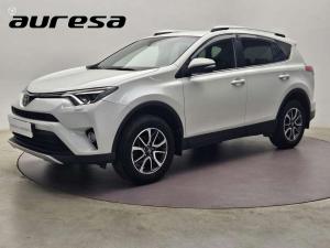 White Toyota RAV4 2016 in Panevezys, with an engine capacity of 1.99 L and mileage of 215 thousand km for 13990 €, photo  on AUTOMOTO.COM.LV