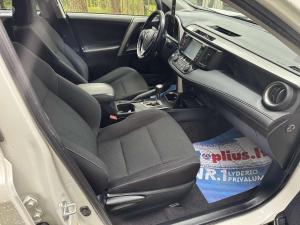 White Toyota RAV4 2016 in Vilnius, with an engine capacity of 2.49 L and mileage of 192 thousand km for 17700 €, photo 14 on AUTOMOTO.COM.LV