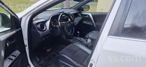 Balts Toyota RAV4 2016 Rīga, ar dzinēja tilpumu 2.50 L un nobraukumu 460 tūkst. km par 9000 €, foto 7 vietnē AUTOMOTO.COM.LV