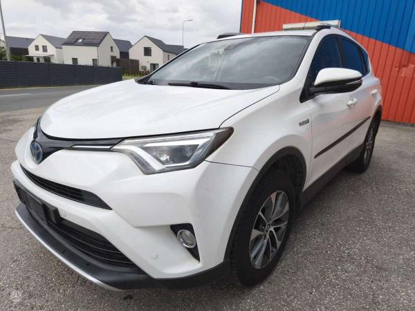 Balts Toyota RAV4 2016 Kauņa, ar dzinēja tilpumu 2.50 L un nobraukumu 198 tūkst. km par 10200 €, foto 1 vietnē AUTOMOTO.COM.LV