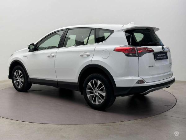 Balts Toyota RAV4 2016 Panevēža, ar dzinēja tilpumu 2.49 L un nobraukumu 149 tūkst. km par 17990 €, foto 6 vietnē AUTOMOTO.COM.LV