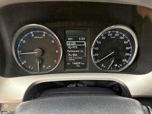 White Toyota RAV4 2016 in Vilnius, with an engine capacity of 2.00 L and mileage of 145 thousand km for 15555 €, photo 25 on AUTOMOTO.COM.LV