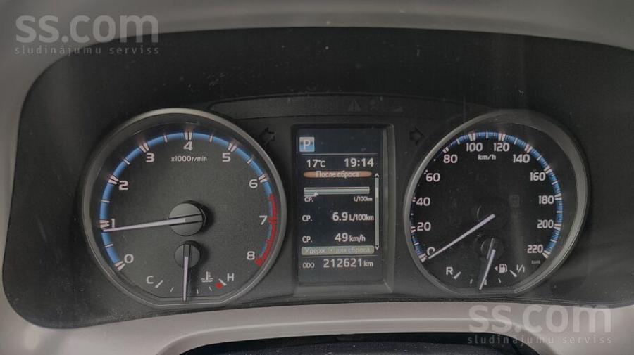 Balts Toyota RAV4 2016 Rēzekne, ar dzinēja tilpumu 2.00 L un nobraukumu 213 tūkst. km par 14700 €, foto 10 vietnē AUTOMOTO.COM.LV