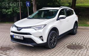White Toyota RAV4 2016 in Rezekne, with an engine capacity of 2.00 L and mileage of 213 thousand km for 14700 €, photo  on AUTOMOTO.COM.LV