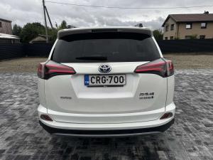 Balts Toyota RAV4 2016 Kauņa, ar dzinēja tilpumu 2.49 L un nobraukumu 170 tūkst. km par 15200 €, foto 8 vietnē AUTOMOTO.COM.LV