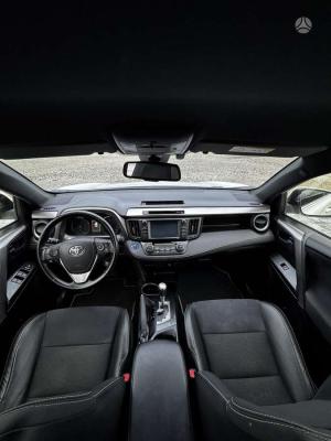 Balts Toyota RAV4 2016 Kauņa, ar dzinēja tilpumu 2.49 L un nobraukumu 170 tūkst. km par 15200 €, foto 13 vietnē AUTOMOTO.COM.LV