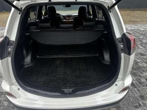 Balts Toyota RAV4 2016 Kauņa, ar dzinēja tilpumu 2.49 L un nobraukumu 170 tūkst. km par 15200 €, foto 22 vietnē AUTOMOTO.COM.LV