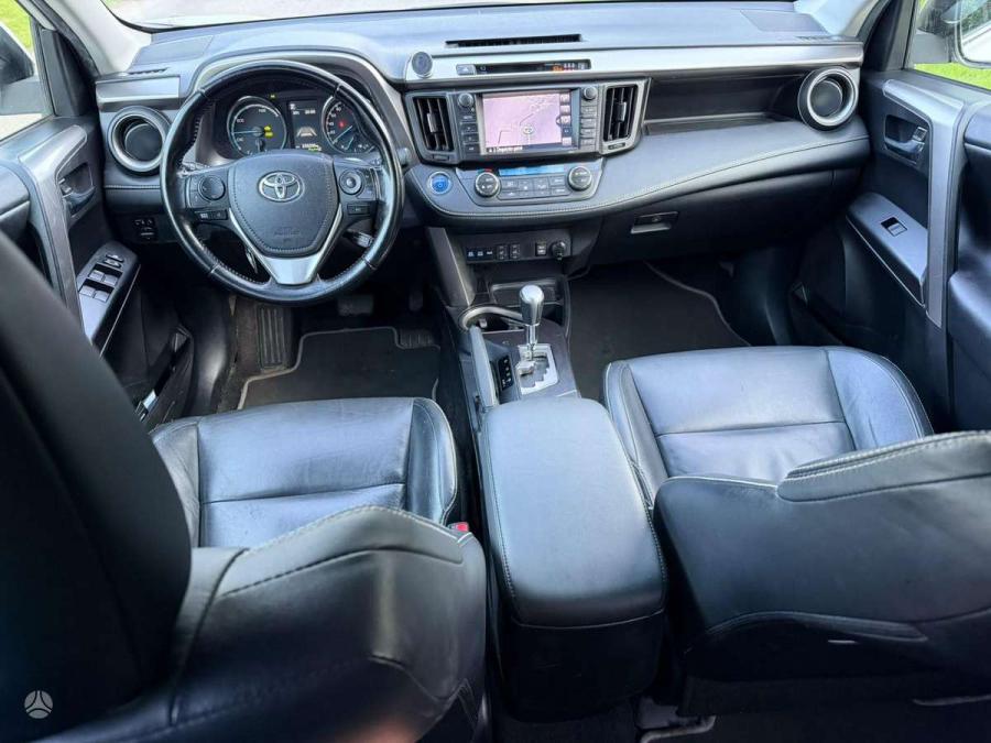 Balts Toyota RAV4 2016 Viļņa, ar dzinēja tilpumu 2.50 L un nobraukumu 259 tūkst. km par 12900 €, foto 10 vietnē AUTOMOTO.COM.LV