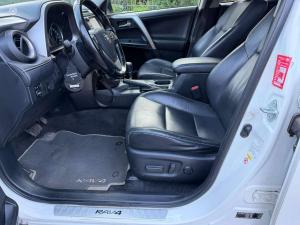 Balts Toyota RAV4 2016 Viļņa, ar dzinēja tilpumu 2.50 L un nobraukumu 259 tūkst. km par 12900 €, foto 11 vietnē AUTOMOTO.COM.LV