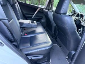 Balts Toyota RAV4 2016 Viļņa, ar dzinēja tilpumu 2.50 L un nobraukumu 259 tūkst. km par 12900 €, foto 14 vietnē AUTOMOTO.COM.LV