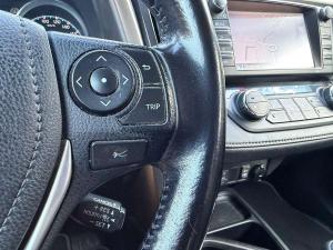 Balts Toyota RAV4 2016 Viļņa, ar dzinēja tilpumu 2.50 L un nobraukumu 259 tūkst. km par 12900 €, foto 21 vietnē AUTOMOTO.COM.LV