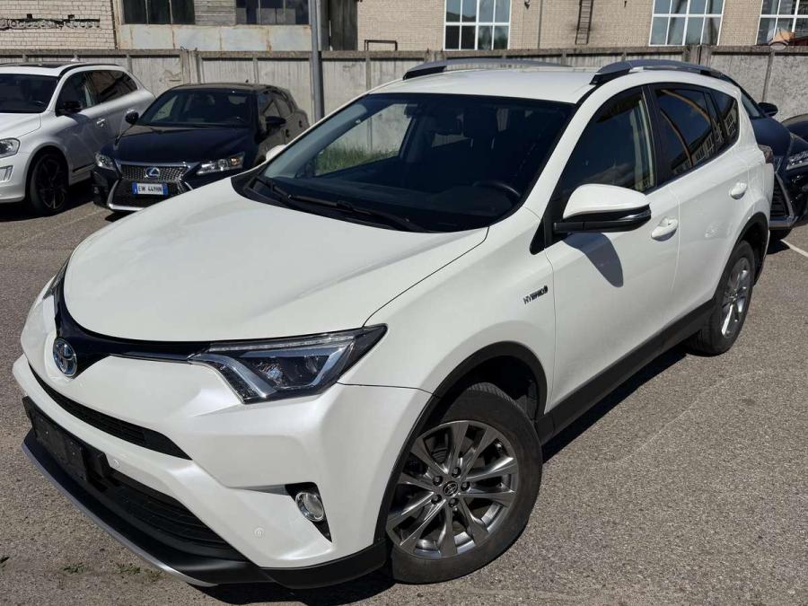 Balts Toyota RAV4 2016 Viļņa, ar dzinēja tilpumu 2.49 L un nobraukumu 204 tūkst. km par 16300 €, foto 4 vietnē AUTOMOTO.COM.LV