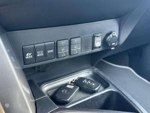 Balts Toyota RAV4 2016 Viļņa, ar dzinēja tilpumu 2.49 L un nobraukumu 204 tūkst. km par 16300 €, foto 25 vietnē AUTOMOTO.COM.LV
