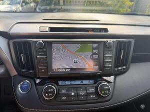 Balts Toyota RAV4 2016 Viļņa, ar dzinēja tilpumu 2.49 L un nobraukumu 204 tūkst. km par 16300 €, foto 26 vietnē AUTOMOTO.COM.LV