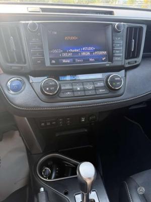 Balts Toyota RAV4 2016 Panevēža, ar dzinēja tilpumu 2.50 L un nobraukumu 298 tūkst. km par 14200 €, foto 18 vietnē AUTOMOTO.COM.LV