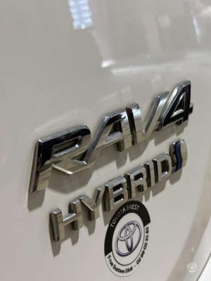 White Toyota RAV4 2016 in Klaipeda, with an engine capacity of 2.49 L and mileage of 154 thousand km for 16900 €, photo 32 on AUTOMOTO.COM.LV