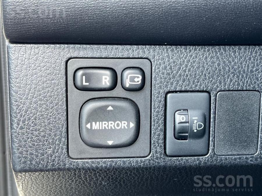 Balts Toyota RAV4 2016 Rīga, ar dzinēja tilpumu 2.00 L un nobraukumu 286 tūkst. km par 13990 €, foto 19 vietnē AUTOMOTO.COM.LV