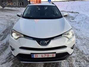 Balts Toyota RAV4 2016 Daugavpils, ar dzinēja tilpumu 2.50 L un nobraukumu 229 tūkst. km par 15750 €, foto 3 vietnē AUTOMOTO.COM.LV