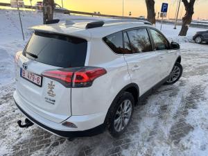 Balts Toyota RAV4 2016 Daugavpils, ar dzinēja tilpumu 2.50 L un nobraukumu 229 tūkst. km par 15750 €, foto 6 vietnē AUTOMOTO.COM.LV