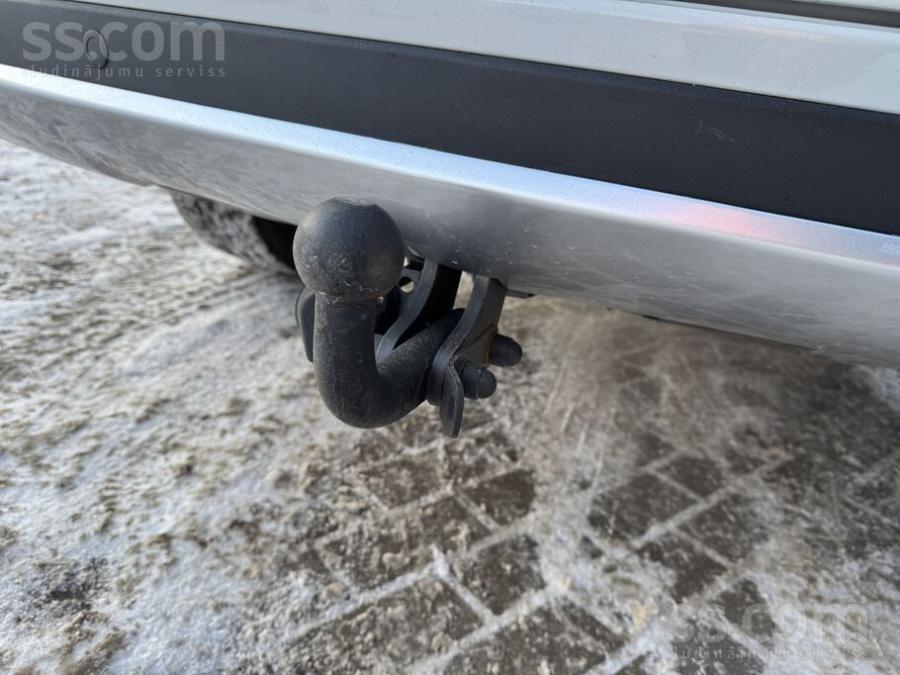 Balts Toyota RAV4 2016 Daugavpils, ar dzinēja tilpumu 2.50 L un nobraukumu 229 tūkst. km par 15750 €, foto 7 vietnē AUTOMOTO.COM.LV
