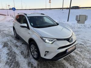 Balts Toyota RAV4 2016 Daugavpils, ar dzinēja tilpumu 2.50 L un nobraukumu 229 tūkst. km par 15750 €, foto 10 vietnē AUTOMOTO.COM.LV