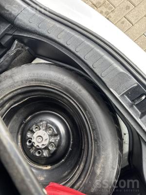 Balts Toyota RAV4 2016 Daugavpils, ar dzinēja tilpumu 2.50 L un nobraukumu 229 tūkst. km par 15750 €, foto 34 vietnē AUTOMOTO.COM.LV