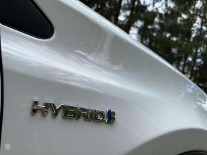 White Toyota RAV4 2016 in Vilnius, with an engine capacity of 2.49 L and mileage of 183 thousand km for 16300 €, photo 20 on AUTOMOTO.COM.LV
