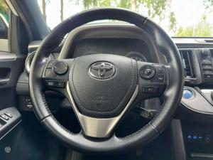White Toyota RAV4 2016 in Vilnius, with an engine capacity of 2.49 L and mileage of 183 thousand km for 16300 €, photo 24 on AUTOMOTO.COM.LV