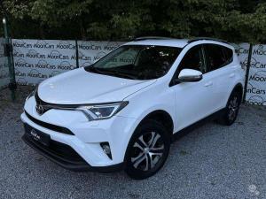 White Toyota RAV4 2016 in Vilnius, with an engine capacity of 2.00 L and mileage of 228 thousand km for 11400 €, photo  on AUTOMOTO.COM.LV