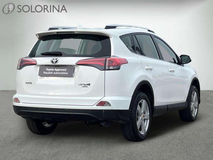 Balts Toyota RAV4 2016 Klaipėda, ar dzinēja tilpumu 1.99 L un nobraukumu 225 tūkst. km par 14500 €, foto 3 vietnē AUTOMOTO.COM.LV