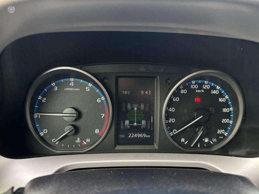 Balts Toyota RAV4 2016 Klaipėda, ar dzinēja tilpumu 1.99 L un nobraukumu 225 tūkst. km par 14500 €, foto 22 vietnē AUTOMOTO.COM.LV