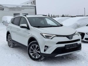 Balts Toyota RAV4 2017 Utena, ar dzinēja tilpumu 2.49 L un nobraukumu 202 tūkst. km par 14590 €, foto  vietnē AUTOMOTO.COM.LV