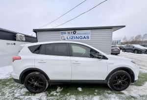 Balts Toyota RAV4 2017 Panevēža, ar dzinēja tilpumu 2.49 L un nobraukumu 195 tūkst. km par 14800 €, foto 5 vietnē AUTOMOTO.COM.LV