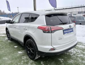 Balts Toyota RAV4 2017 Panevēža, ar dzinēja tilpumu 2.49 L un nobraukumu 195 tūkst. km par 14800 €, foto 8 vietnē AUTOMOTO.COM.LV