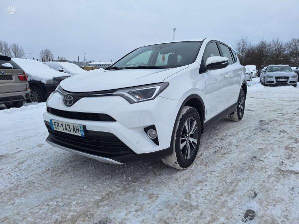 Balts Toyota RAV4 2017 Tauragė, ar dzinēja tilpumu 2.00 L un nobraukumu 250 tūkst. km par 9200 €, foto 1 vietnē AUTOMOTO.COM.LV