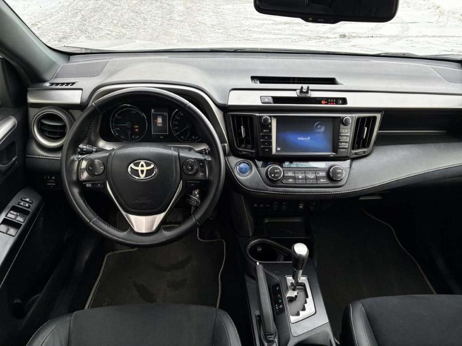 Balts Toyota RAV4 2017 Viļņa, ar dzinēja tilpumu 2.50 L un nobraukumu 225 tūkst. km par 13700 €, foto 13 vietnē AUTOMOTO.COM.LV