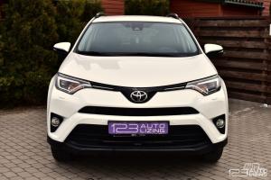 White Toyota RAV4 2017 in Kretinga, with an engine capacity of 2.00 L and mileage of 162 thousand km for 13999 €, photo 3 on AUTOMOTO.COM.LV