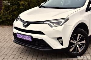White Toyota RAV4 2017 in Kretinga, with an engine capacity of 2.00 L and mileage of 162 thousand km for 13999 €, photo 4 on AUTOMOTO.COM.LV