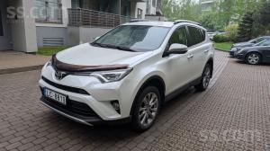 Balts Toyota RAV4 2017 Rīga, ar dzinēja tilpumu 2.00 L un nobraukumu 109 tūkst. km par 18280 €, foto  vietnē AUTOMOTO.COM.LV