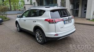 Balts Toyota RAV4 2017 Rīga, ar dzinēja tilpumu 2.00 L un nobraukumu 109 tūkst. km par 18280 €, foto 5 vietnē AUTOMOTO.COM.LV